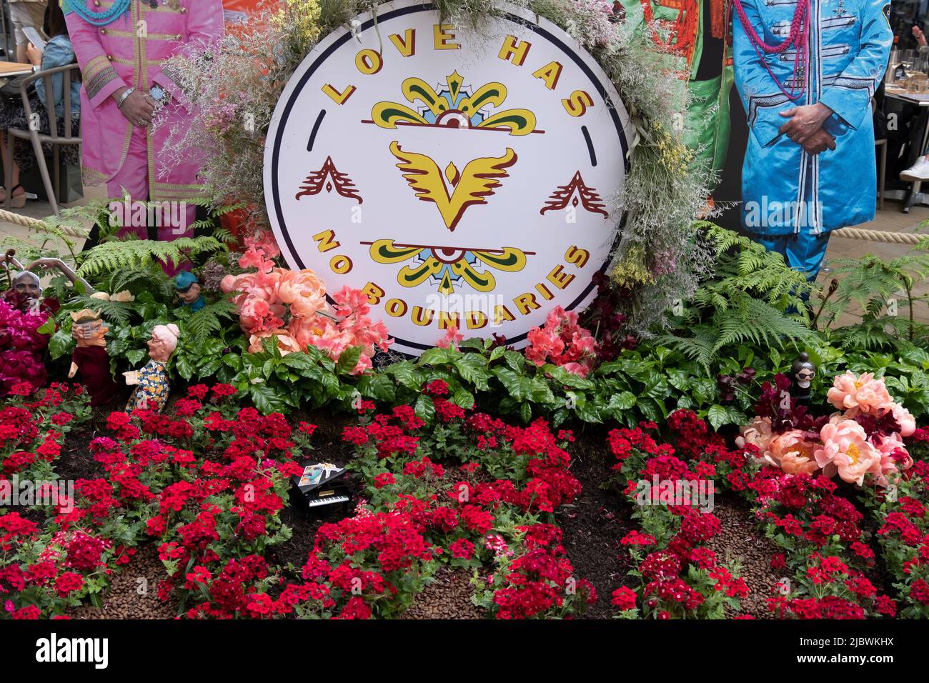 Floral paradise in West London during Chelsea flower show 2022,British ...