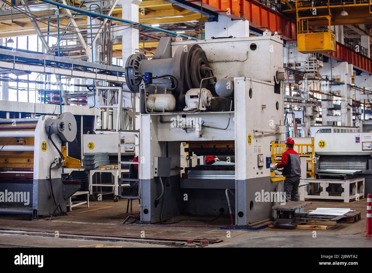 Press brake machine hi-res stock photography and images - Alamy
