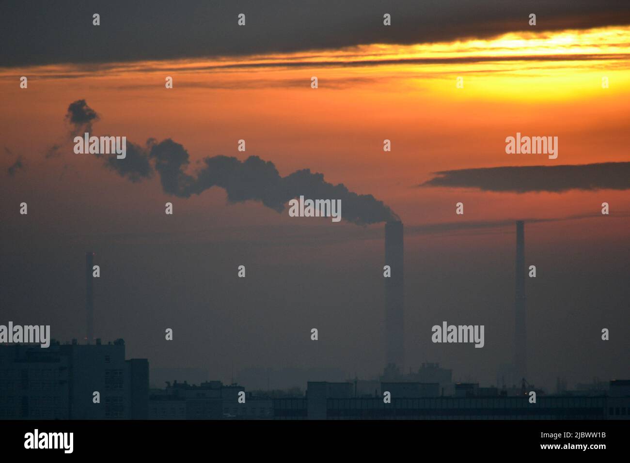 Factorys smoke hi-res stock photography and images - Alamy