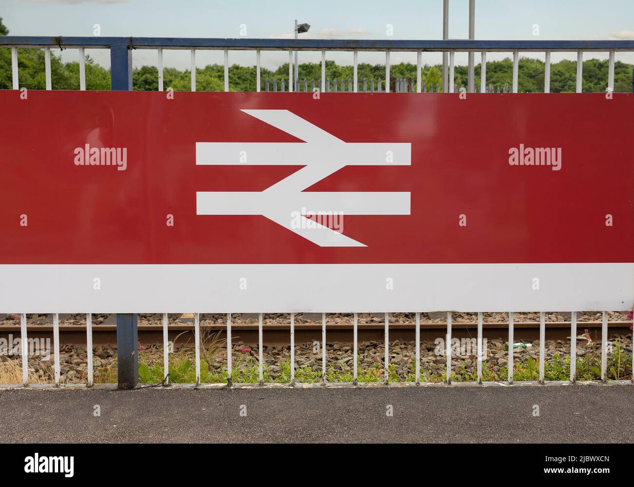 British rail logo train hi-res stock photography and images - Alamy