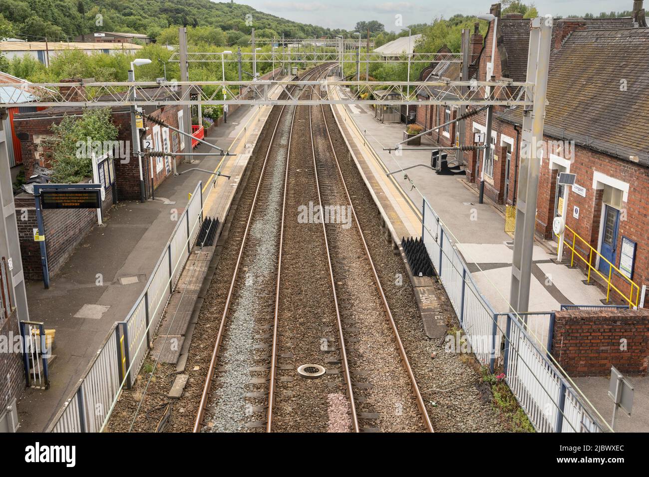 Unmanned railway station hi-res stock photography and images - Alamy