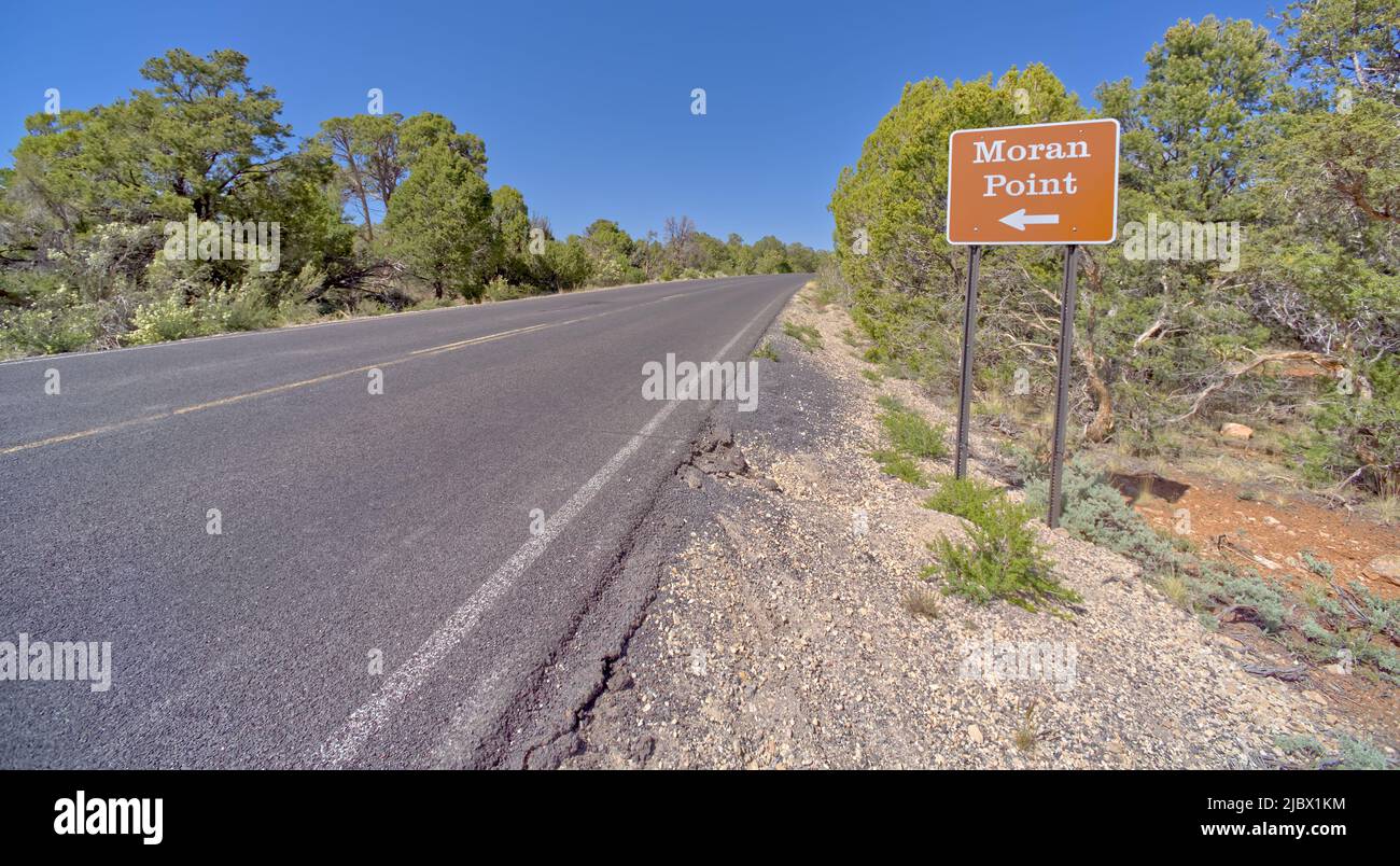 Road sign directing visitors to Moran Point at Grand Canyon South Rim ...