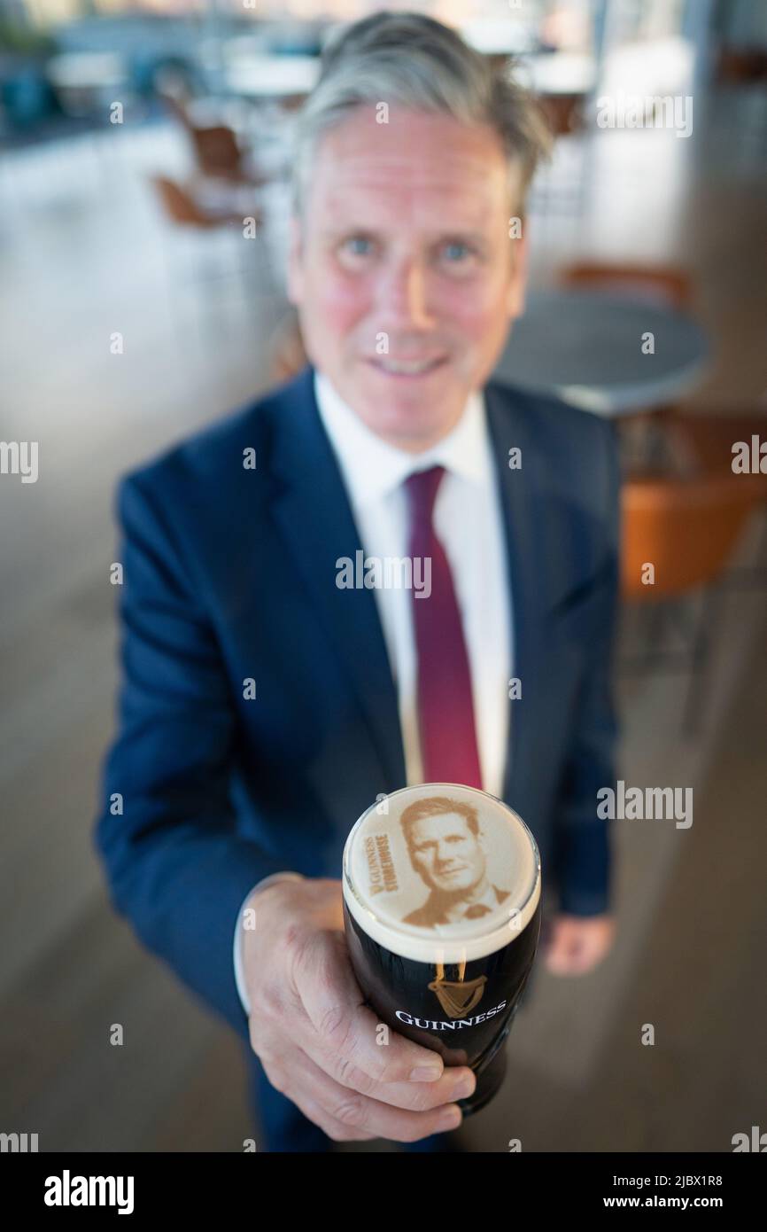 Guinness face hi-res stock photography and images - Alamy