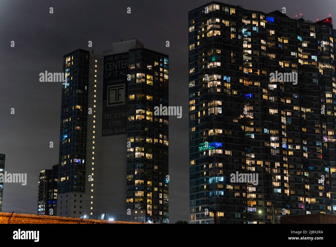 Long Island City night time Stock Photo - Alamy
