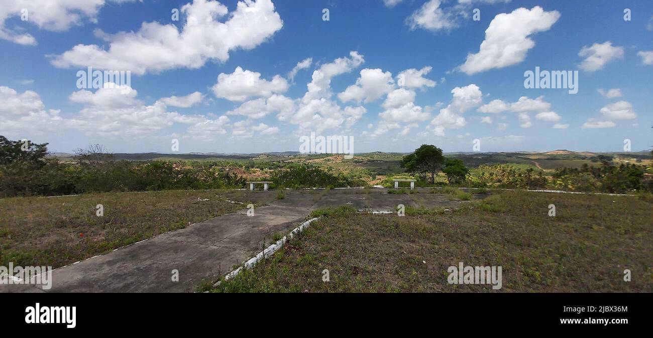 Christ the Reedemer statue by Bellando Bellandi, São Cristovão, Sergipe ...