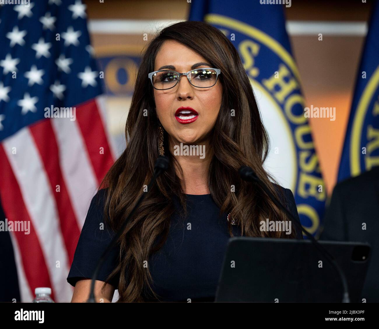 Lauren boebert gun hi-res stock photography and images - Alamy