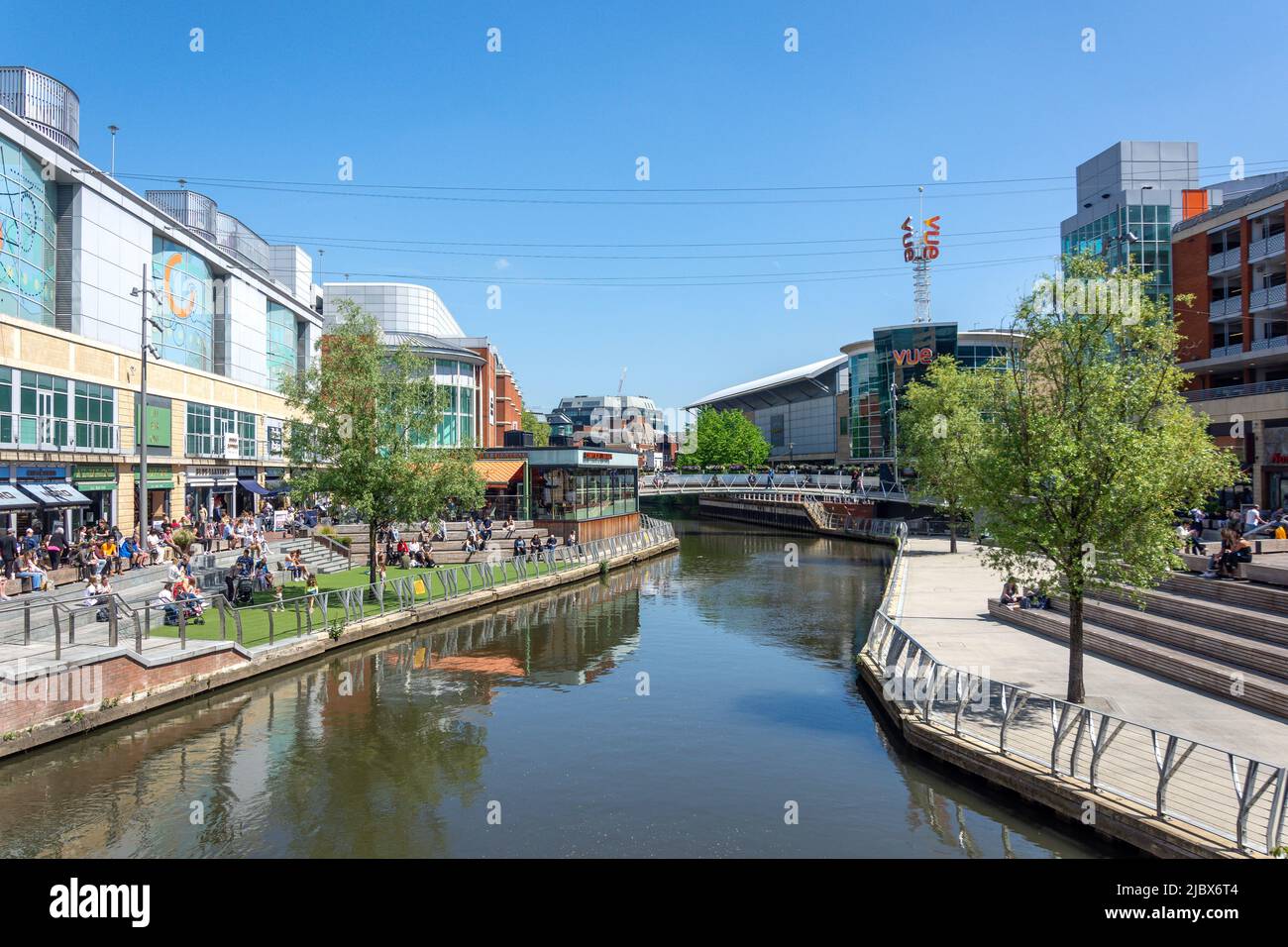 The Oracle Riverside Shopping Centre and River Kennet, Reading ...