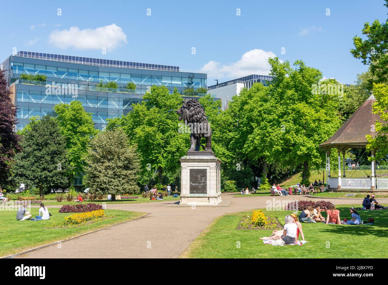 The maiwand lion forbury gardens public park sculpture statue pa hi-res ...