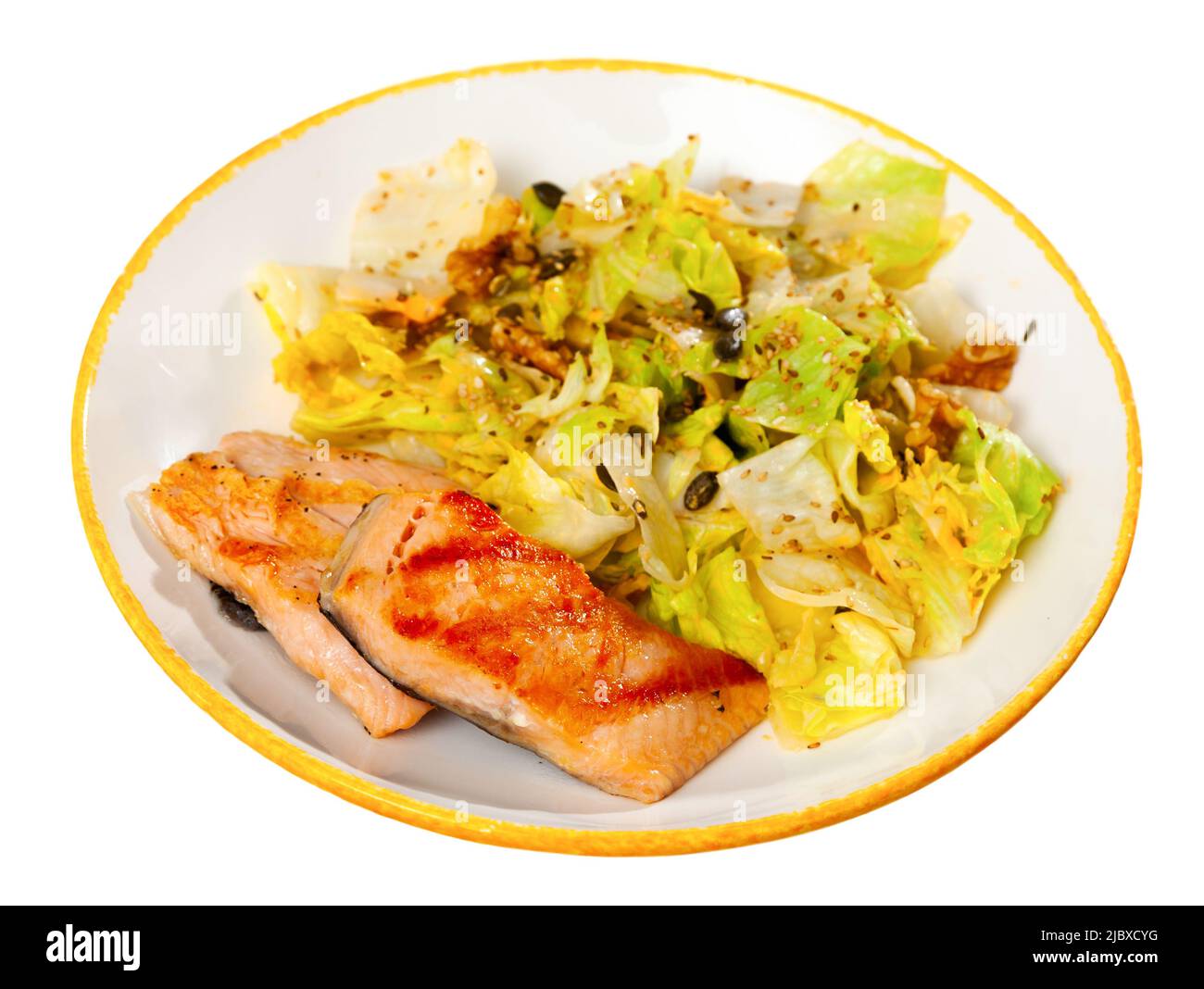 Grilled salmon steak with fresh lettuce salad Stock Photo - Alamy