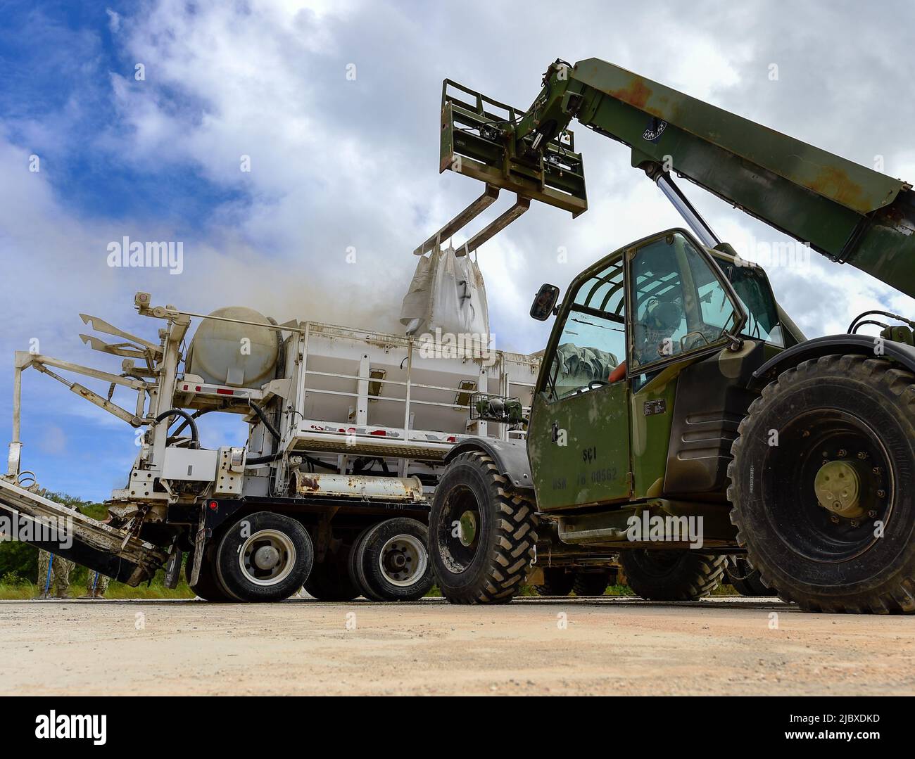 Valiant construction hi-res stock photography and images - Alamy