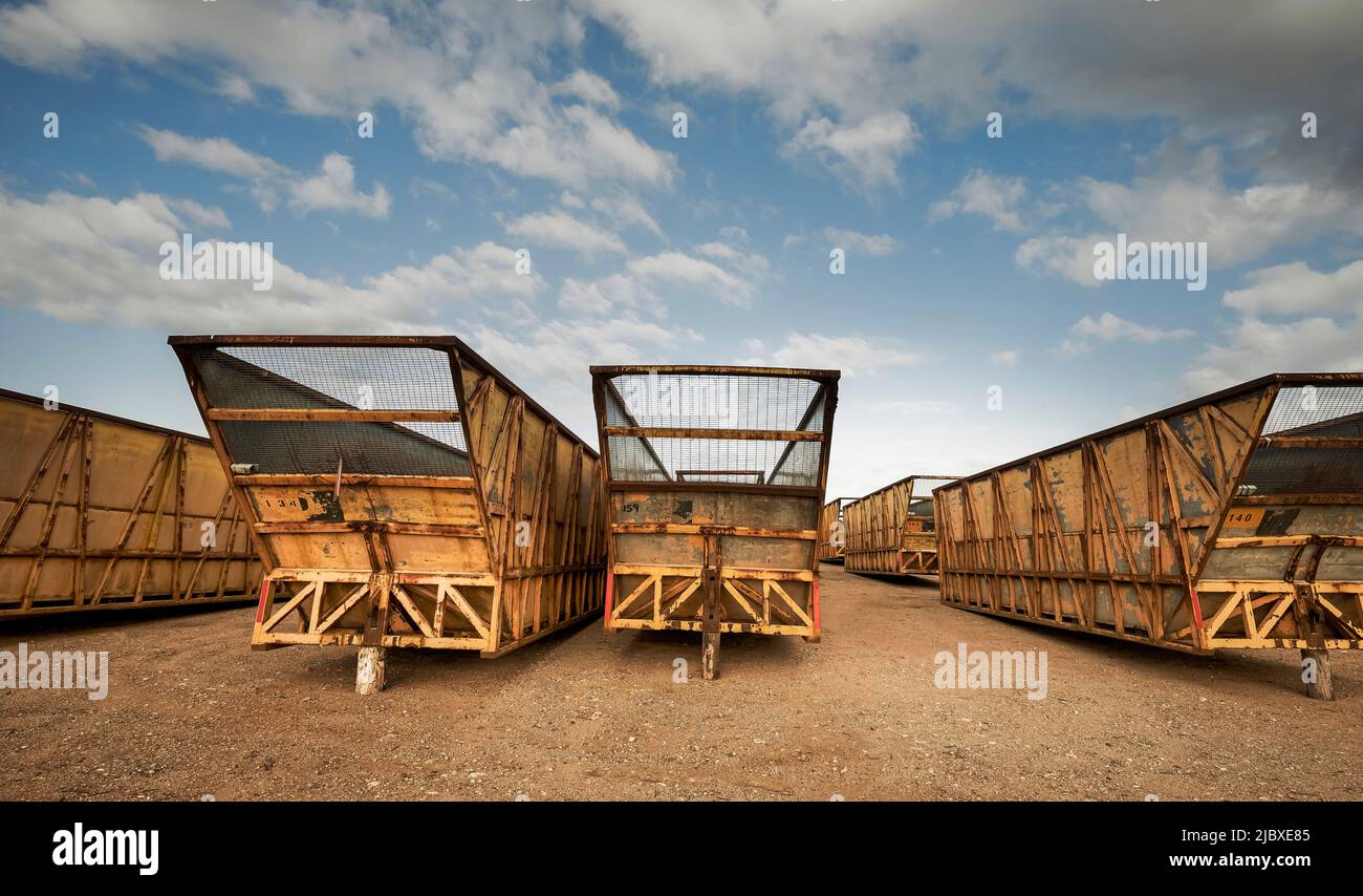 Sugarcane bins hi-res stock photography and images - Alamy