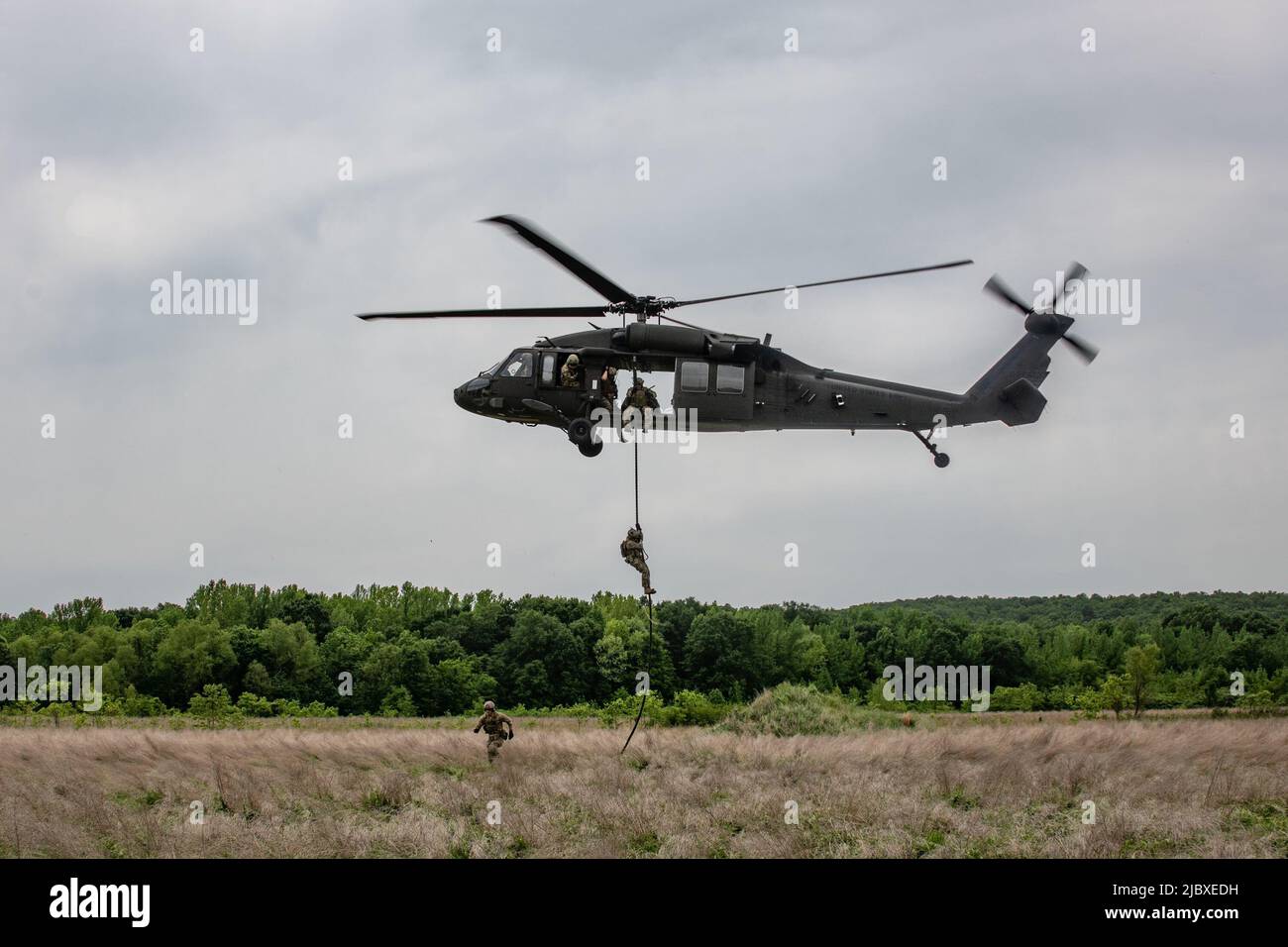 Tactical Air Control Party specialists from the 146th Air Support ...