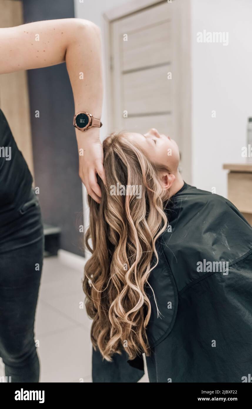 Chic styling hi-res stock photography and images - Alamy