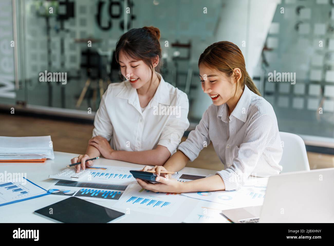 financial, Brainstorming, Data Analysis, Planning, Marketing and ...