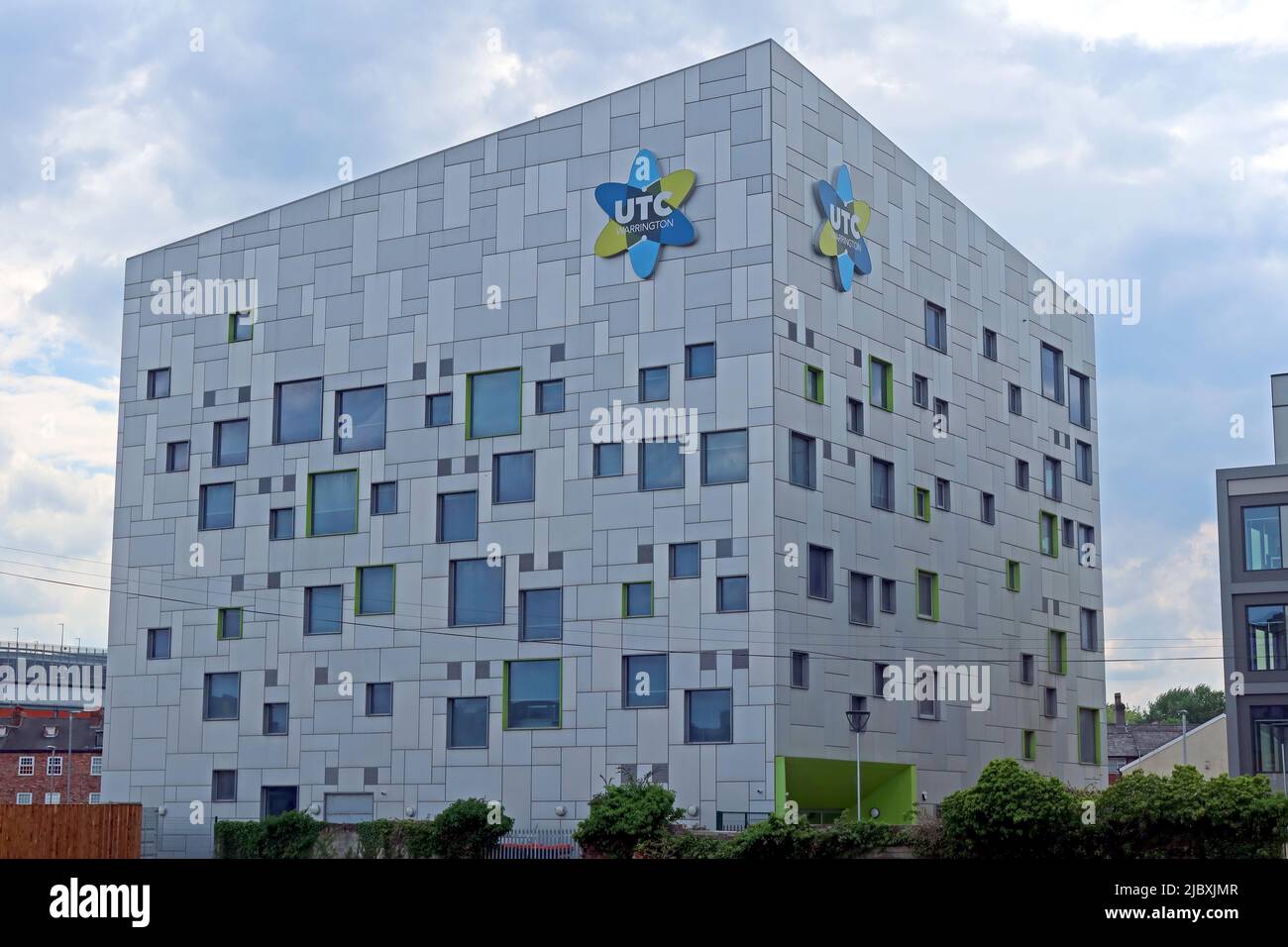 UTCW Building - university technical college, Dallam Lane, Warrington ...