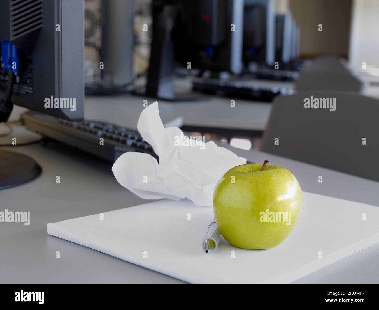 Computer pad classroom hi-res stock photography and images - Alamy