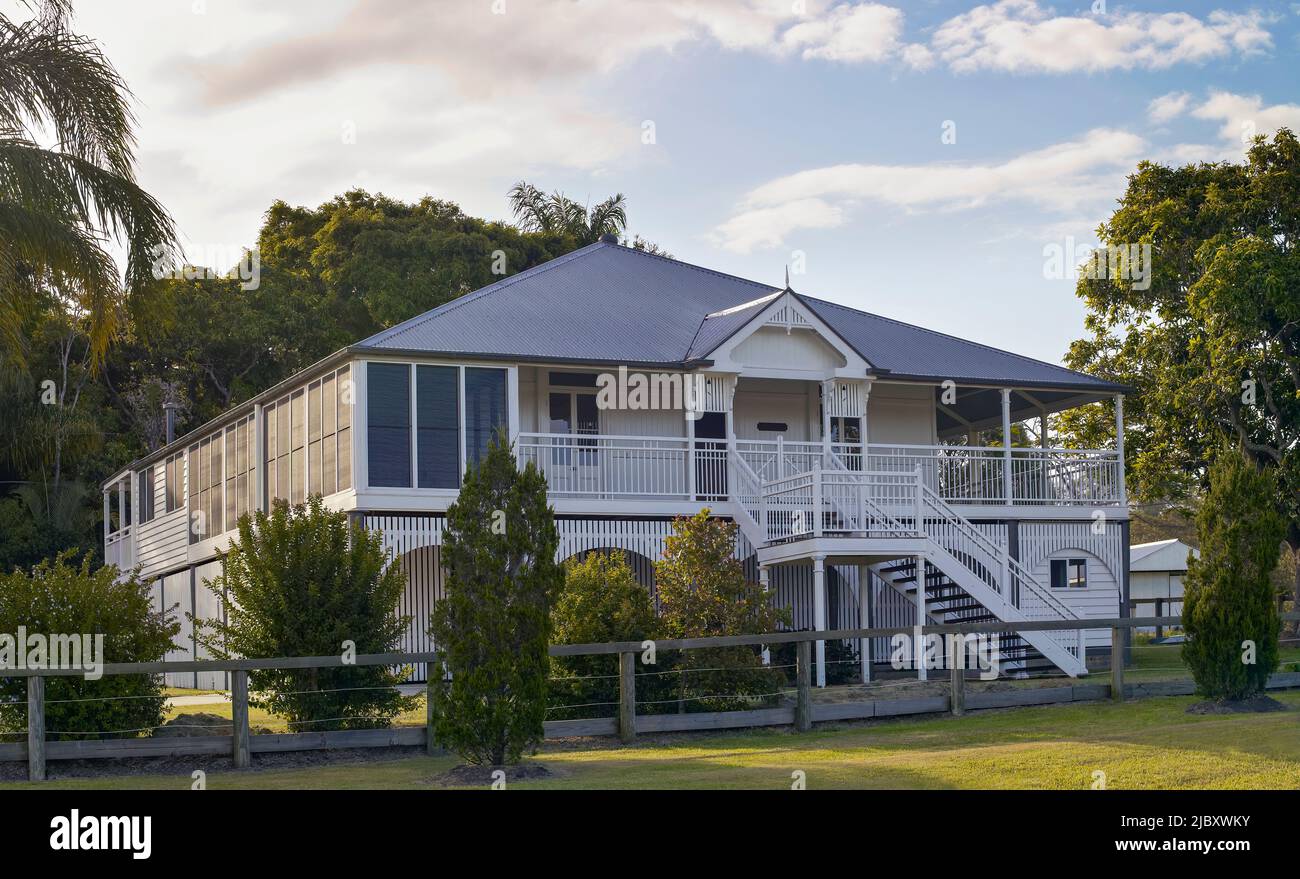 Queenslander home hi-res stock photography and images - Alamy