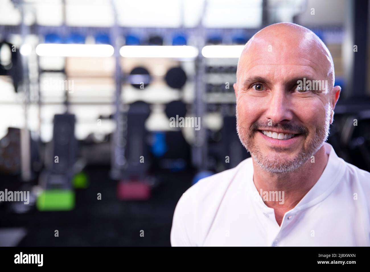 Male fitness trainer hi-res stock photography and images - Alamy