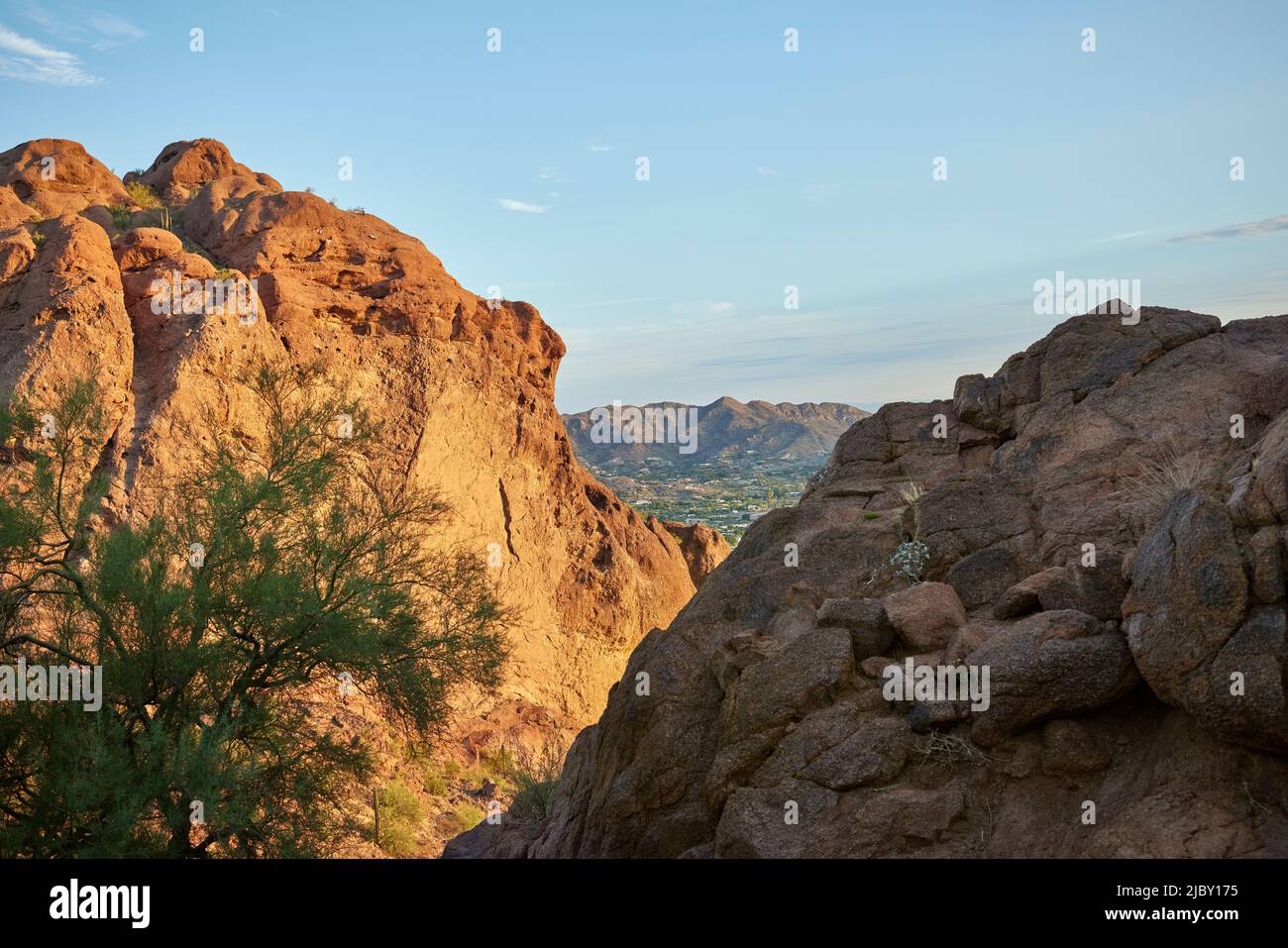 CamelBack Mountain trail and natural rock formations in Phoenix Arizona ...