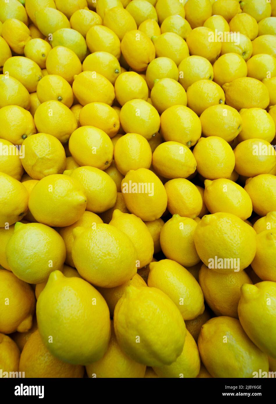 Display of lemons Stock Photo - Alamy
