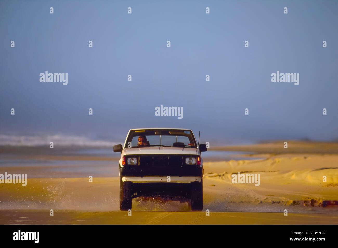 4WD on the beach at Fraser Island Stock Photo - Alamy