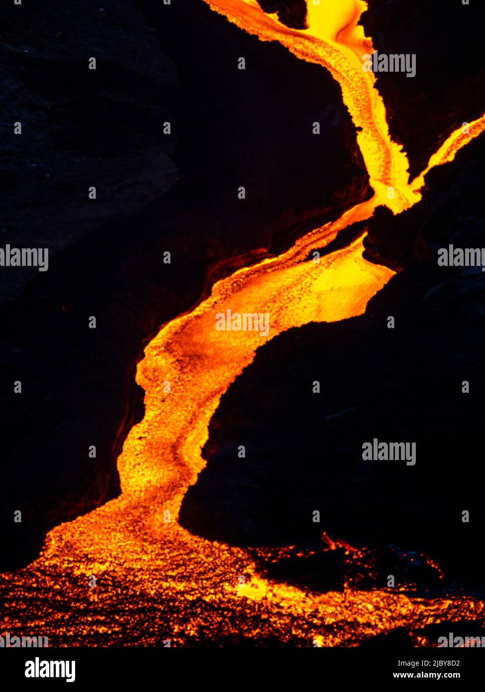 Glowing lava cascades from Fagradalsfjall volcanic eruption at ...