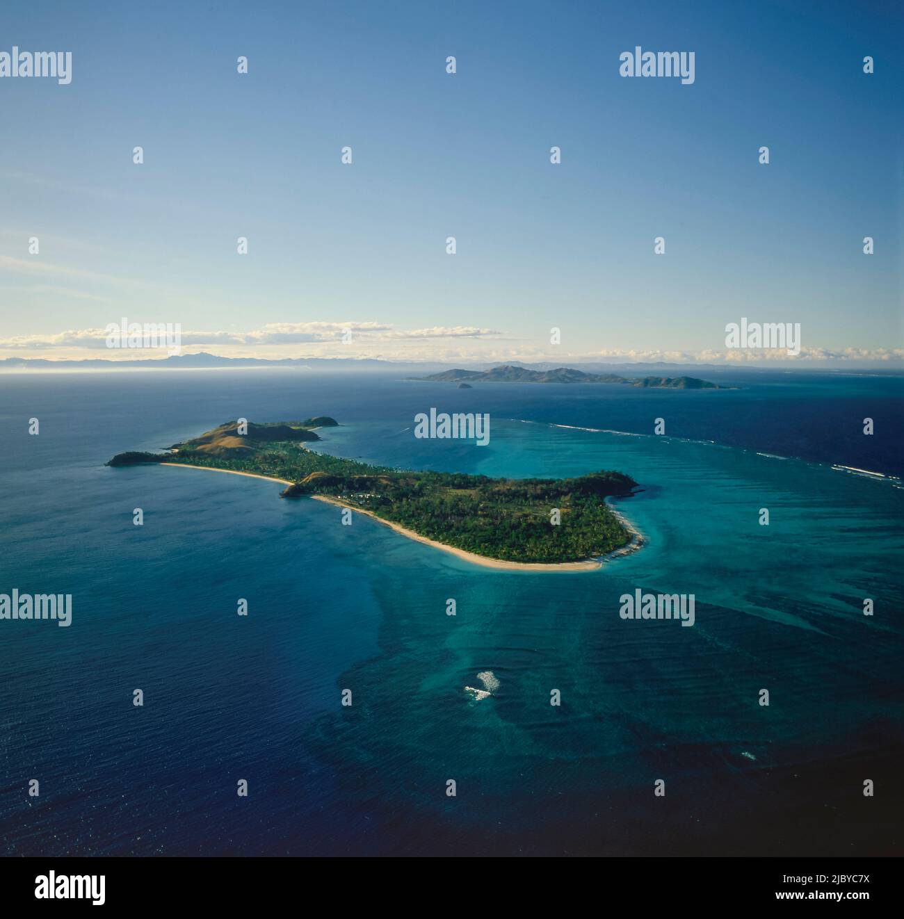 Aerial of Mana Island, Mamanuca Island Group - Fiji Stock Photo - Alamy