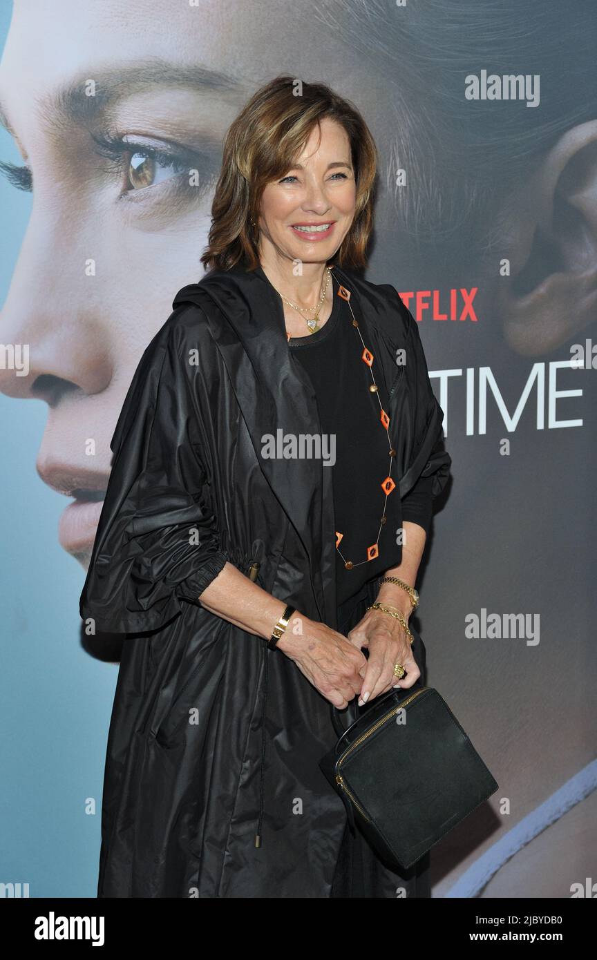 Anne Archer 2022