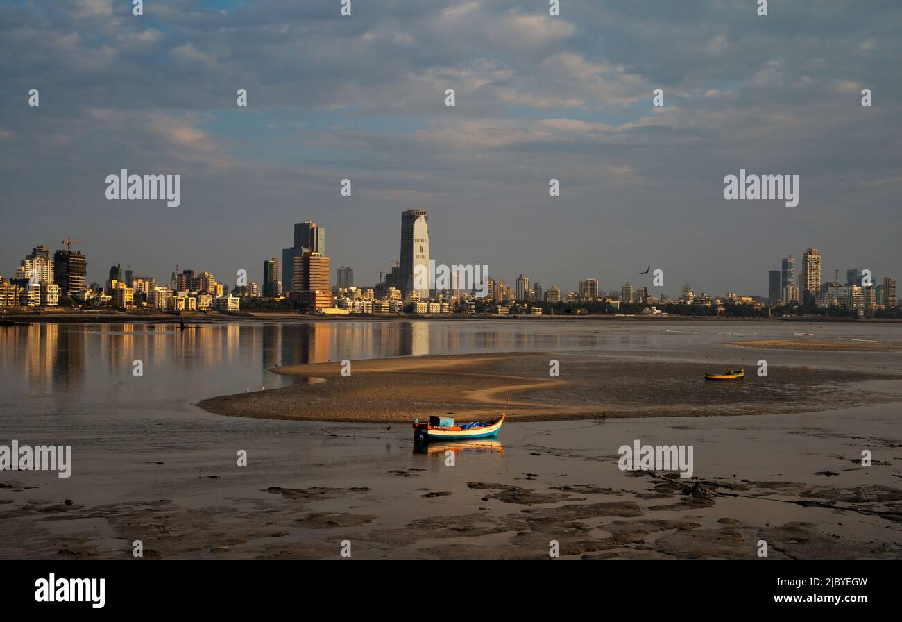 Dadar hi-res stock photography and images - Alamy