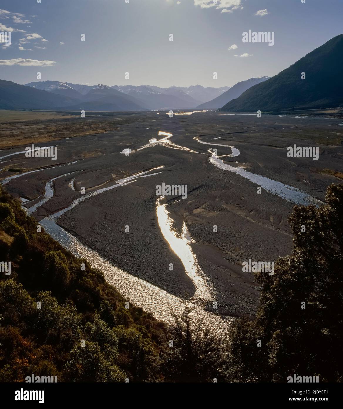 Shingle river hi-res stock photography and images - Alamy