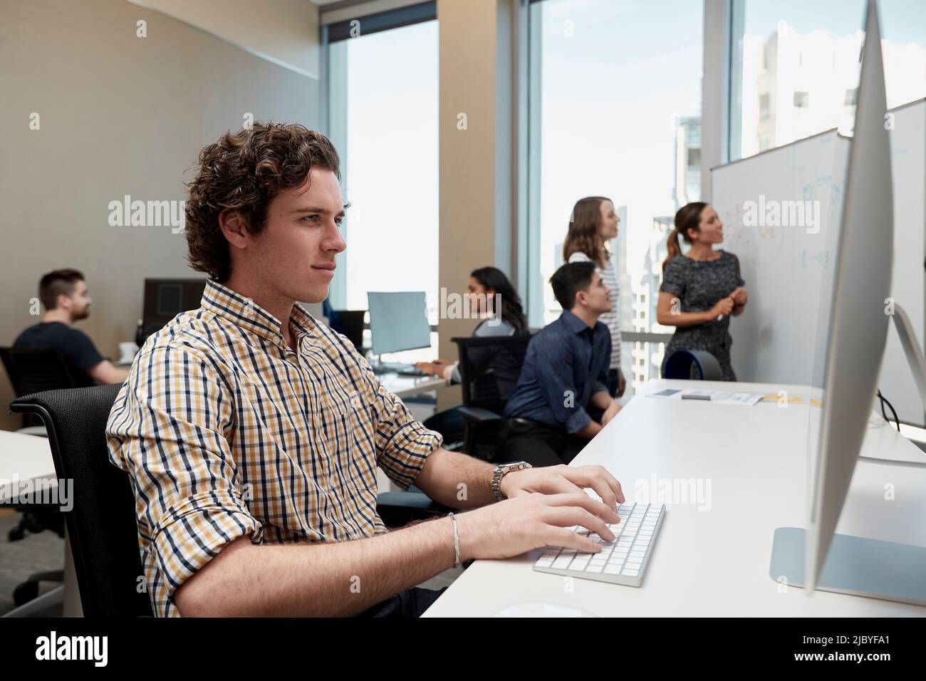 Chart visual media hi-res stock photography and images - Alamy