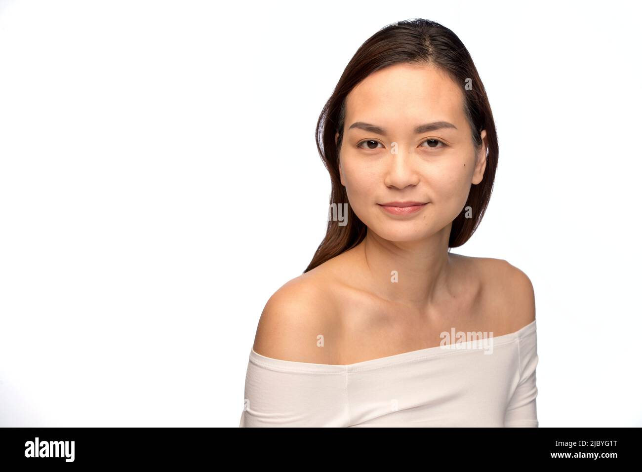 Person of asian descent hi-res stock photography and images - Alamy