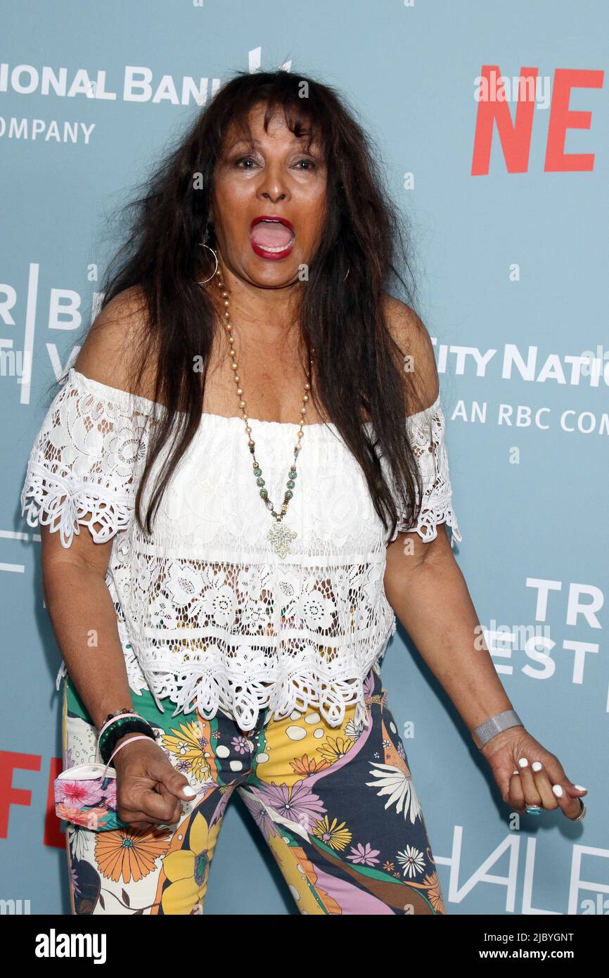 New York, NY, USA. 8th June, 2022. Pam Grier at the 21st Tribeca ...