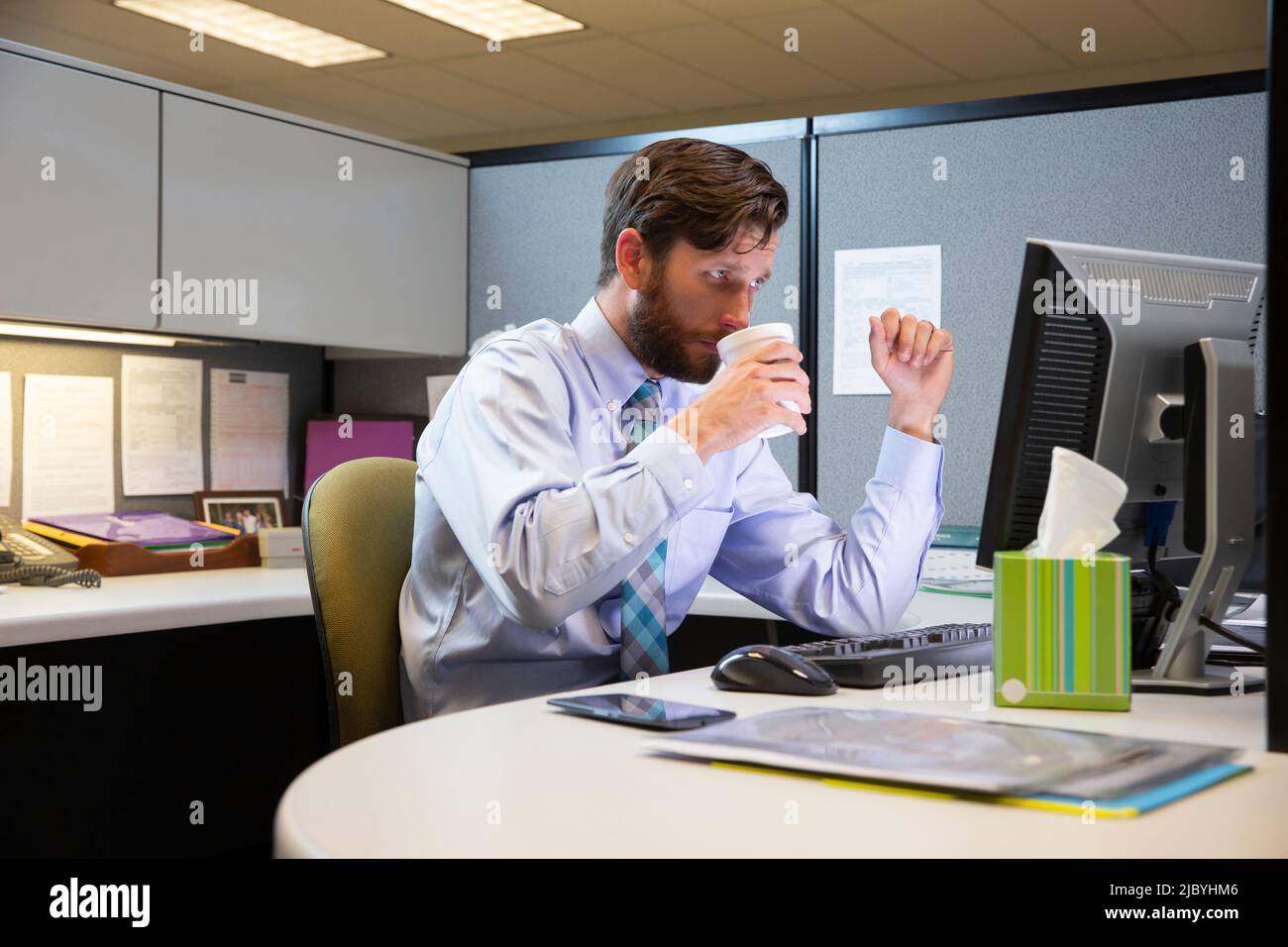 Cold tissues hi-res stock photography and images - Alamy