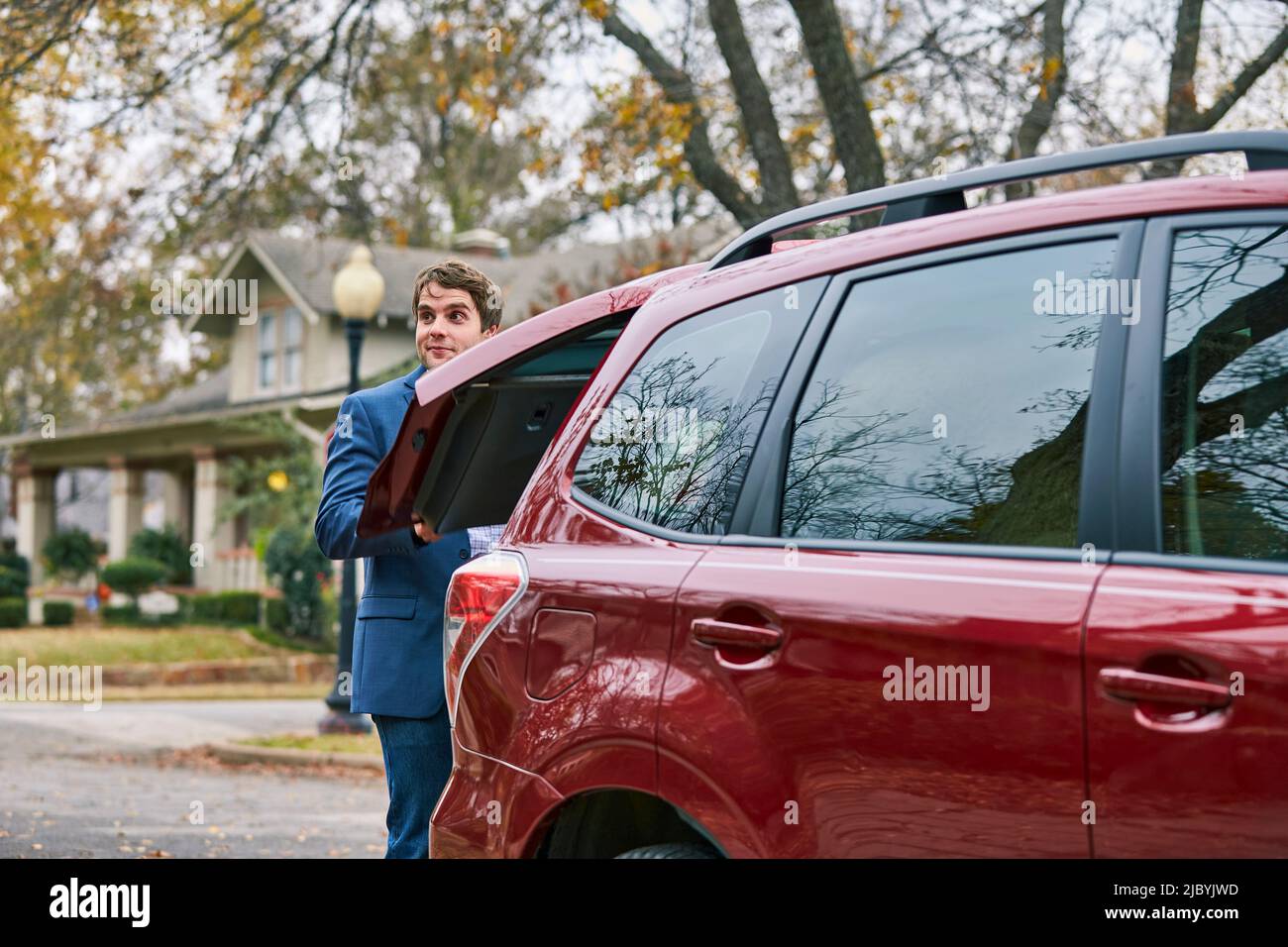 Pulling tree trunk hi-res stock photography and images - Alamy