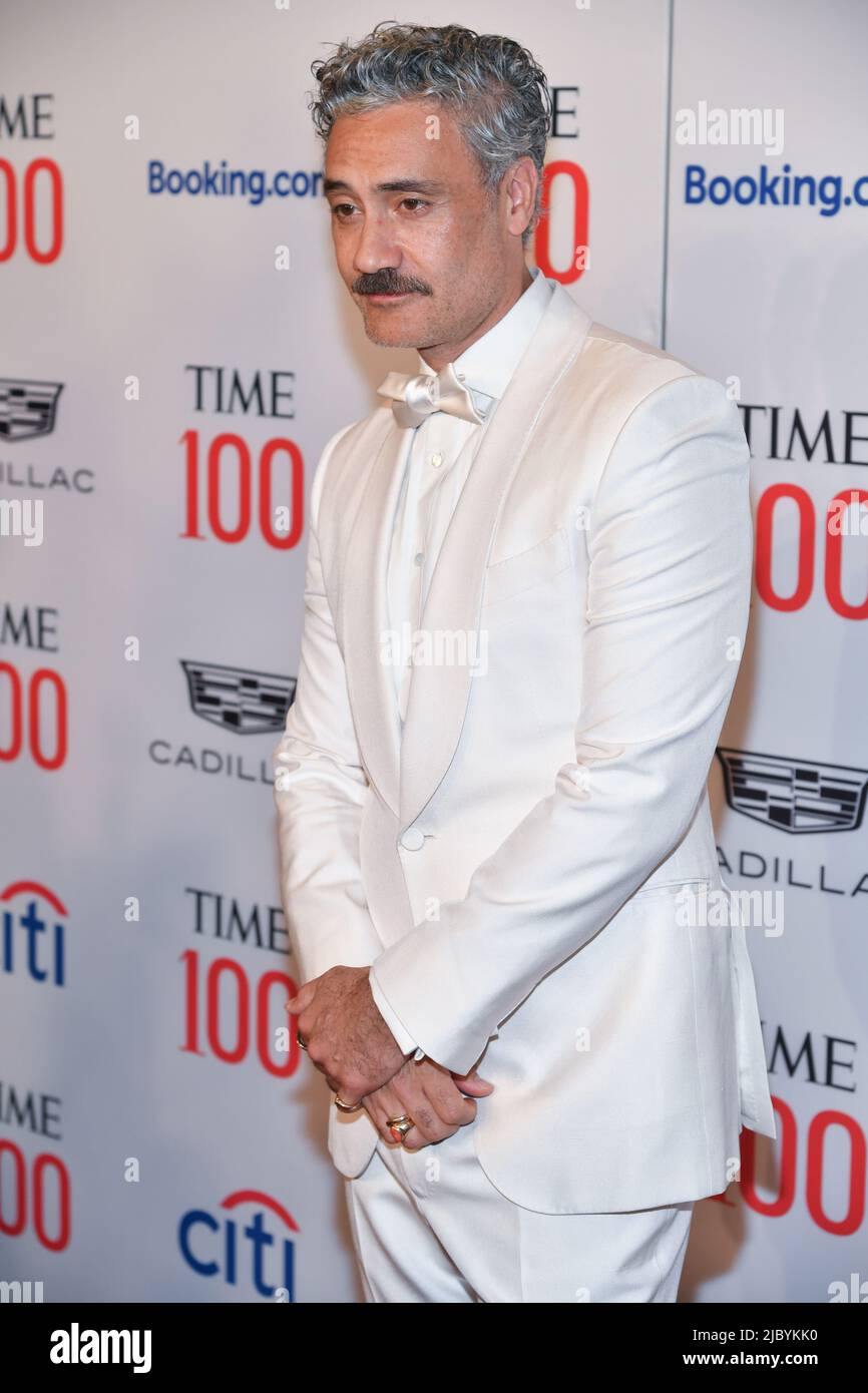 Celebrities taika waititi hi-res stock photography and images - Alamy