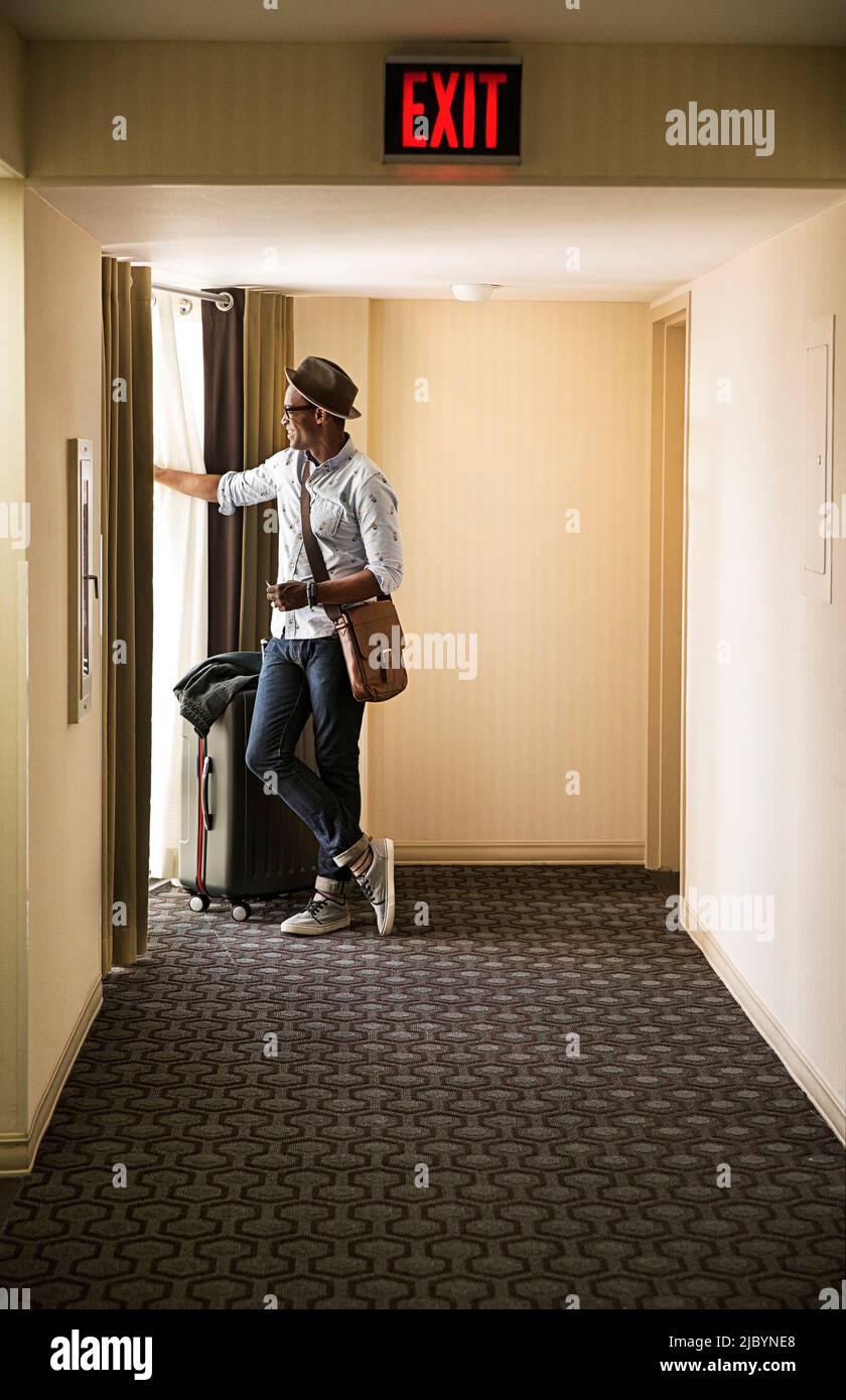 Holding curtain hi-res stock photography and images - Alamy