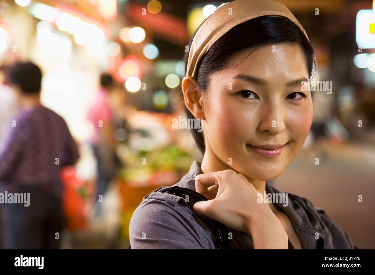 Asian woman smiling Stock Photo - Alamy