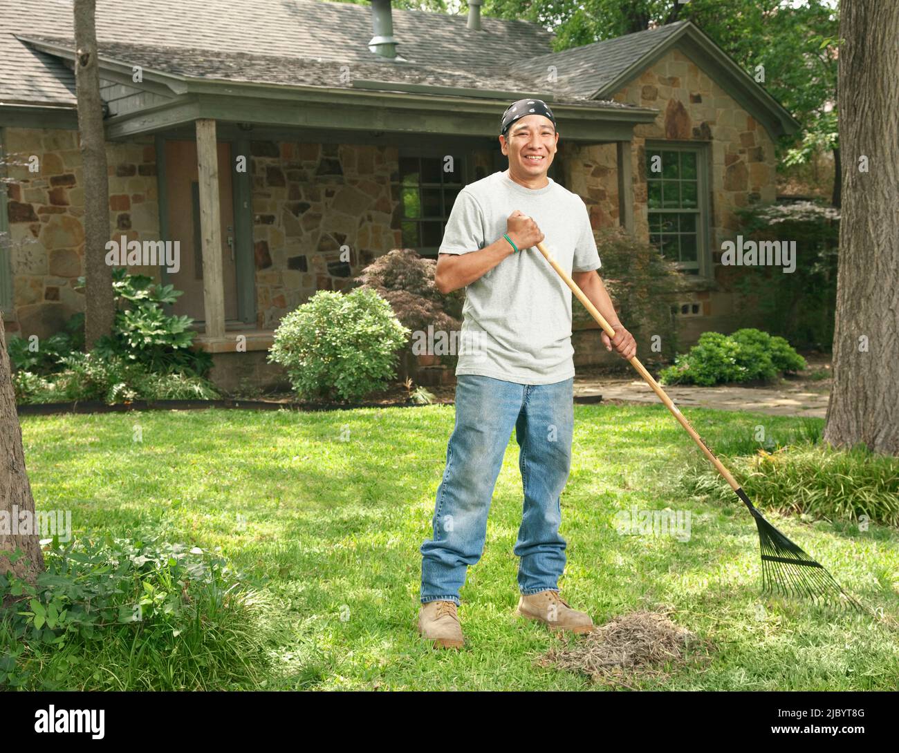 Grounds maintenance portrait hi-res stock photography and images - Alamy