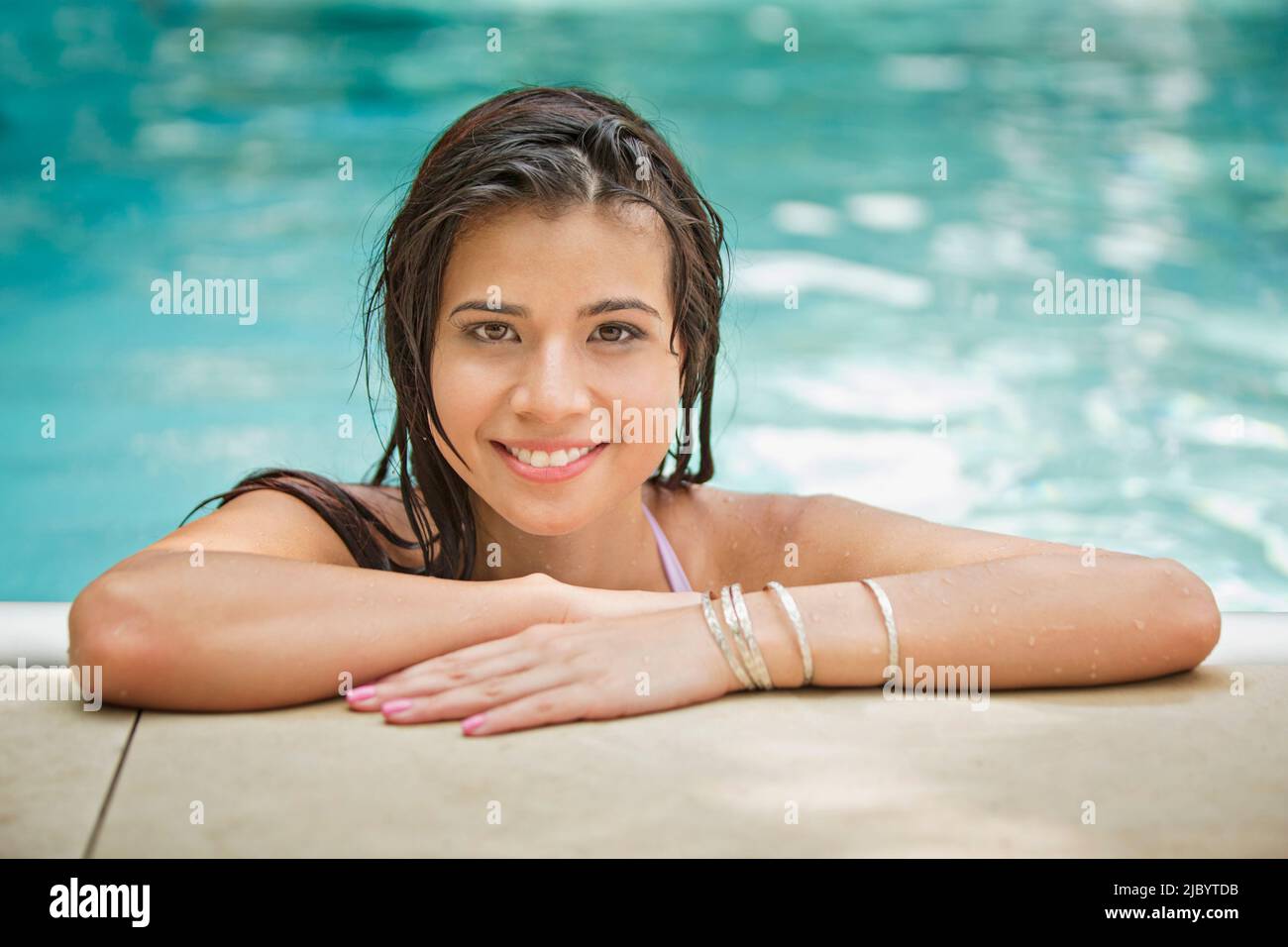 Latina swimming hi-res stock photography and images - Alamy