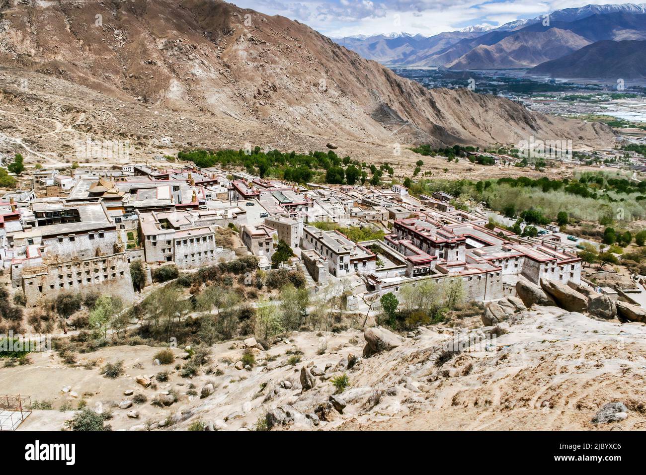 Three wheels temple hi-res stock photography and images - Alamy