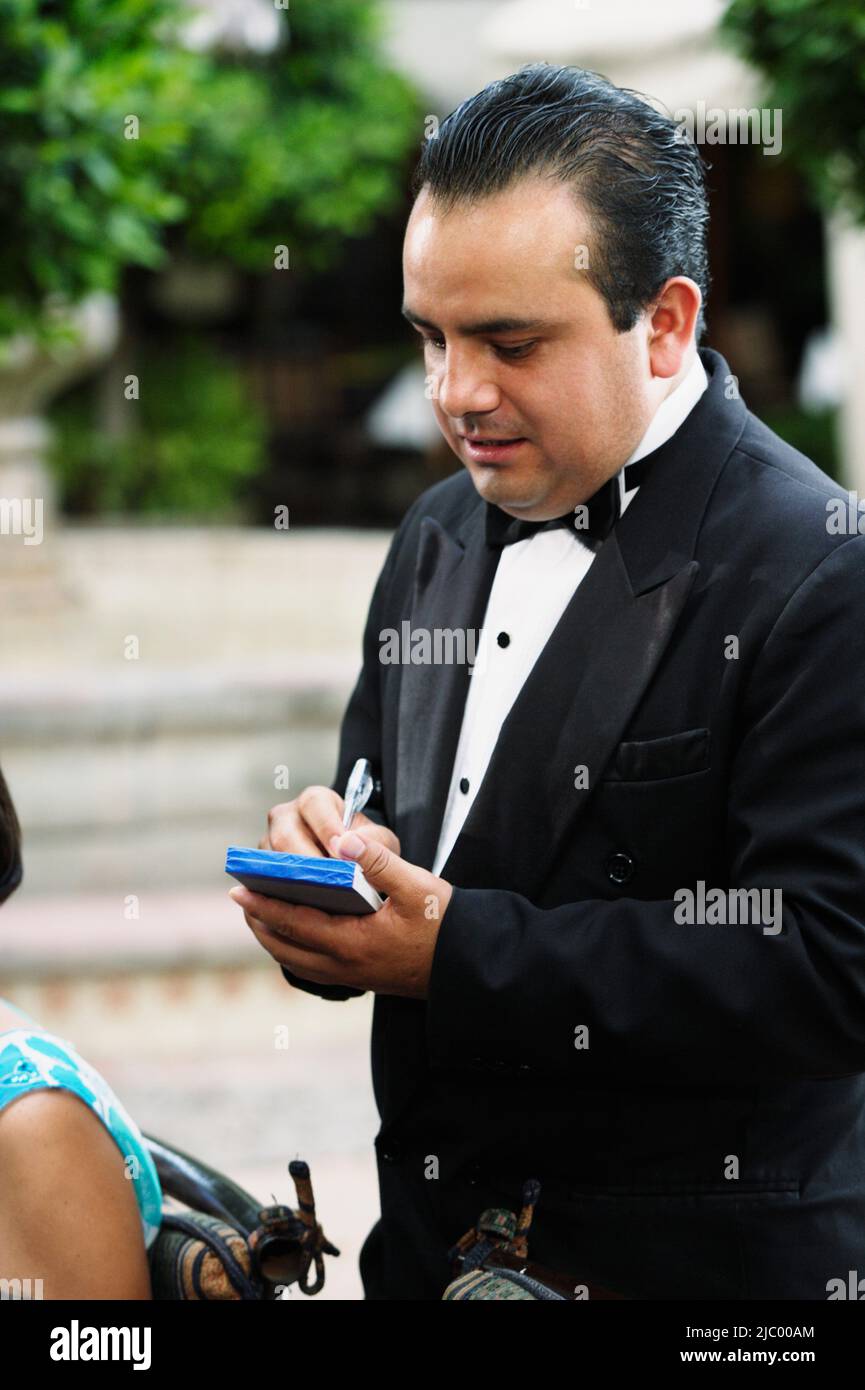 Taking orders hi-res stock photography and images - Alamy