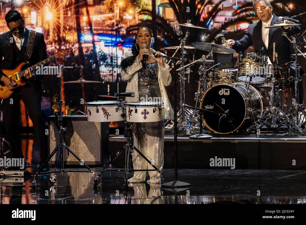 Sheila band hi-res stock photography and images - Alamy