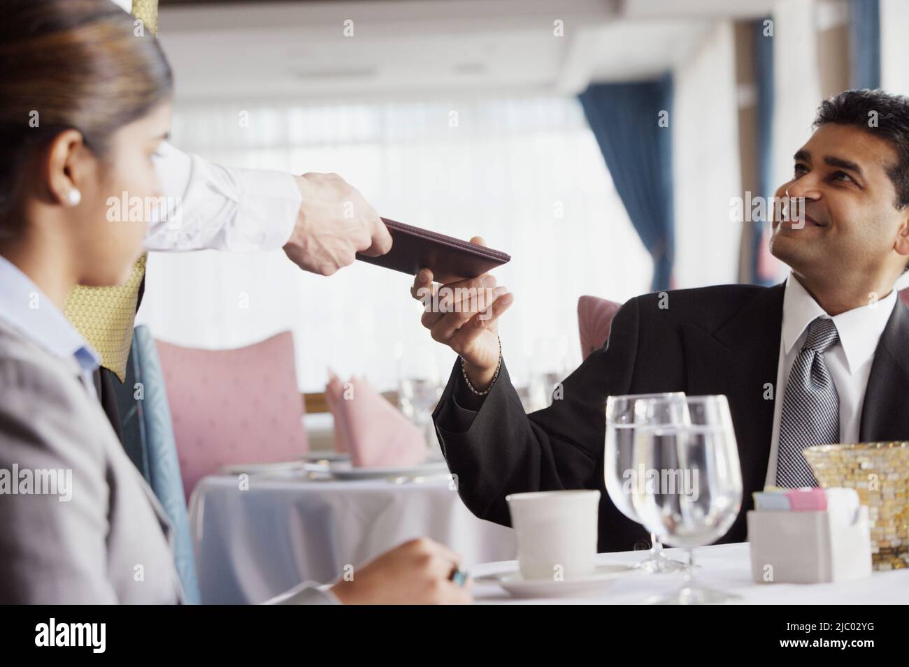 Three seated indian women hi-res stock photography and images - Alamy