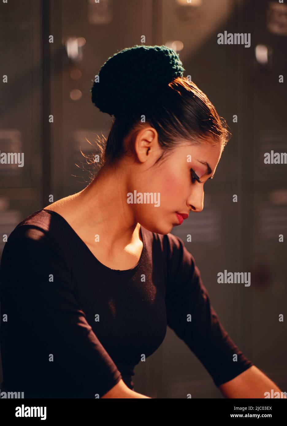 Sad ballerina hi-res stock photography and images - Alamy