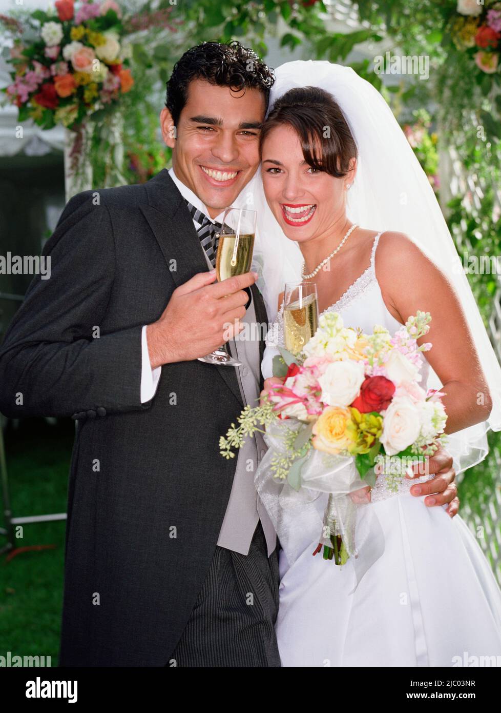 Couple formal wear dinner hi-res stock photography and images - Alamy