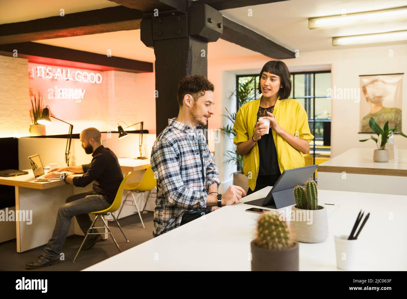 Work life co working space london hi-res stock photography and images ...