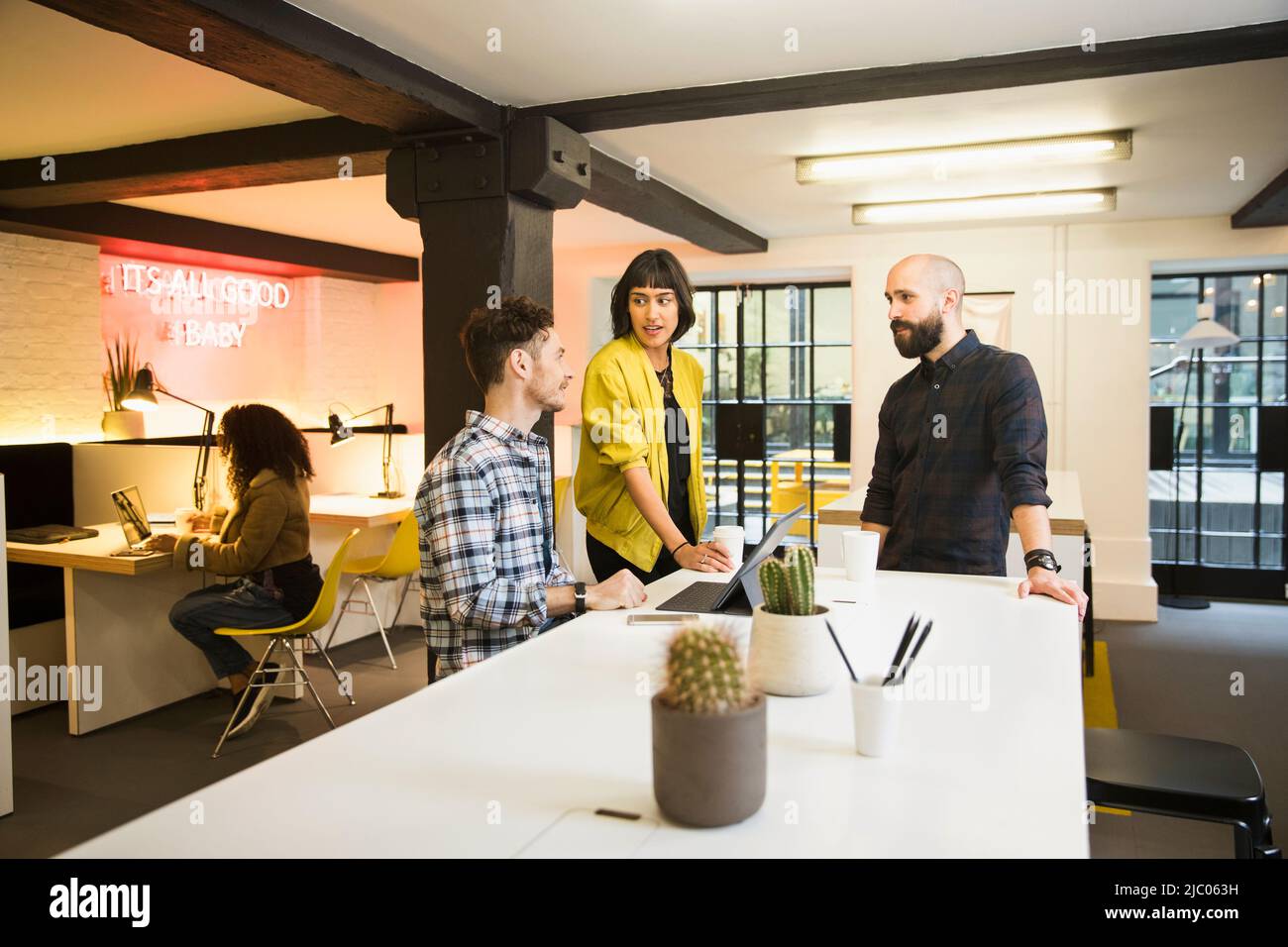 Work life co working space london hi-res stock photography and images ...