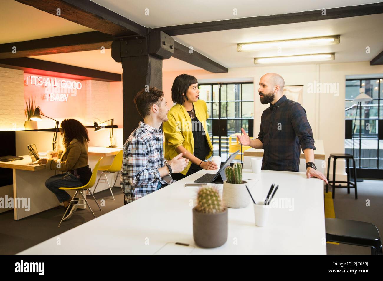 Work life co working space london hi-res stock photography and images ...