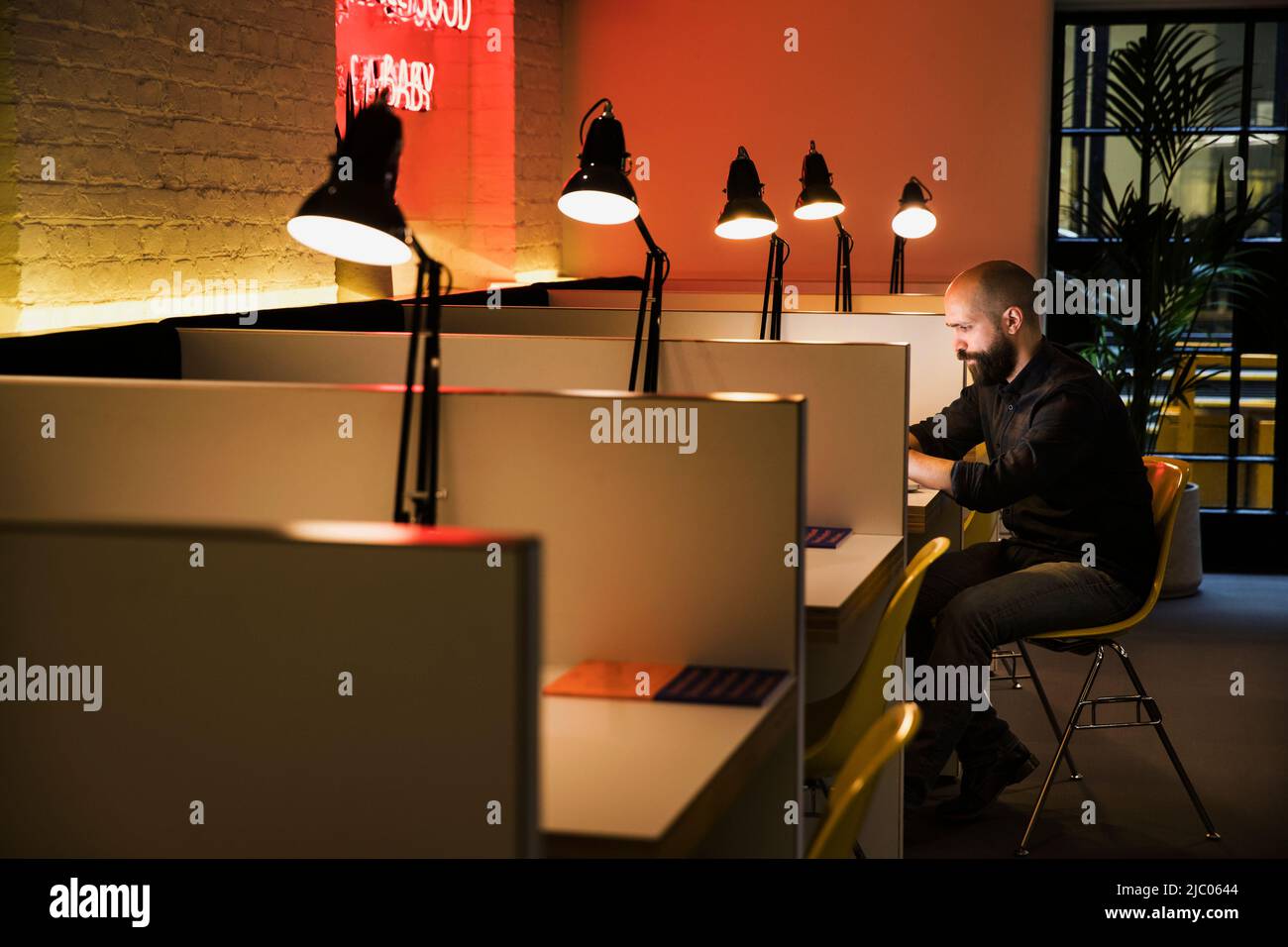 Work life co working space london hi-res stock photography and images ...
